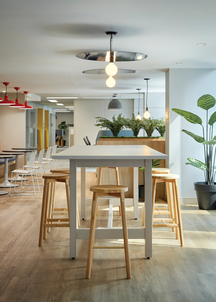 A Crowning Achievement: Canada's GCworkplace Initiative - STO Building ...